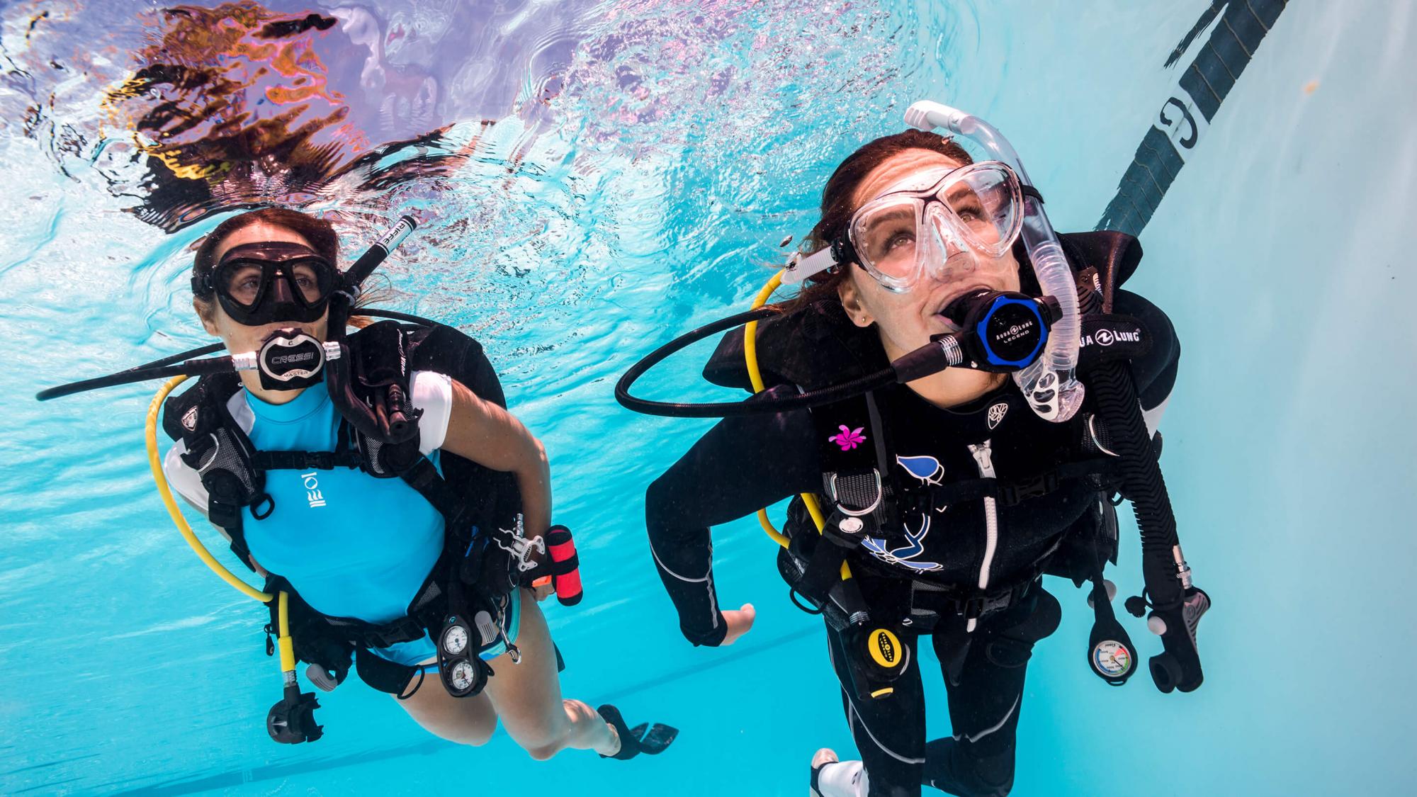 SDI & PADI SCUBA DIVING Courses with Dressel Divers