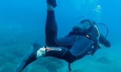 Scuba Frog Kick and Other Diving Kicks, How to Use Them?
