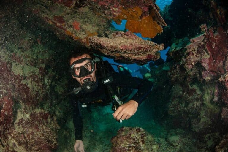 Scuba Diving Earplugs | Safety Considerations