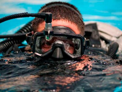 8 Types of Underwater Communication Systems for Scuba Divers