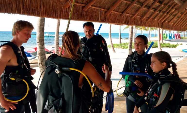 10 Pro Tips to Nail Your Dive Briefing | Dressel Divers