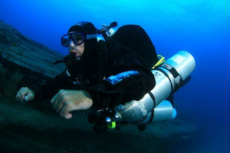 Sidemount Diving Guide | Unlock Your Underwater Potential